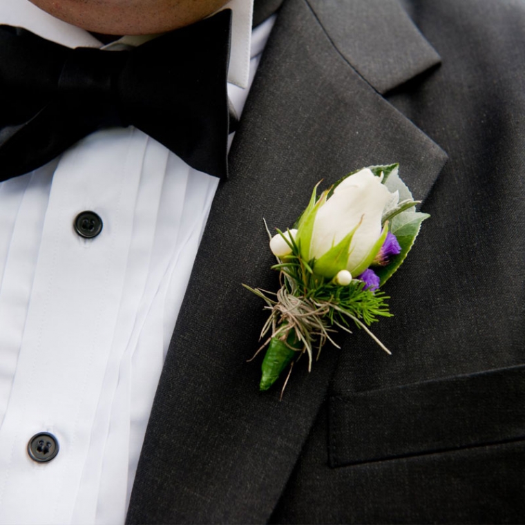 23 Flowers that Make the Best Wedding Boutonnieres | Blog | Flower ...
